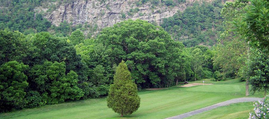 Cliff View Golf Club & Inn