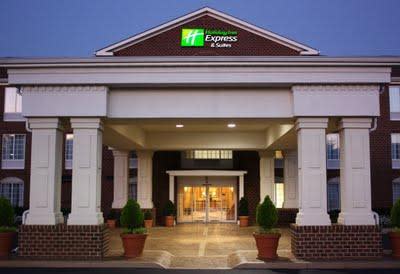 Holiday Inn Express Warrenton