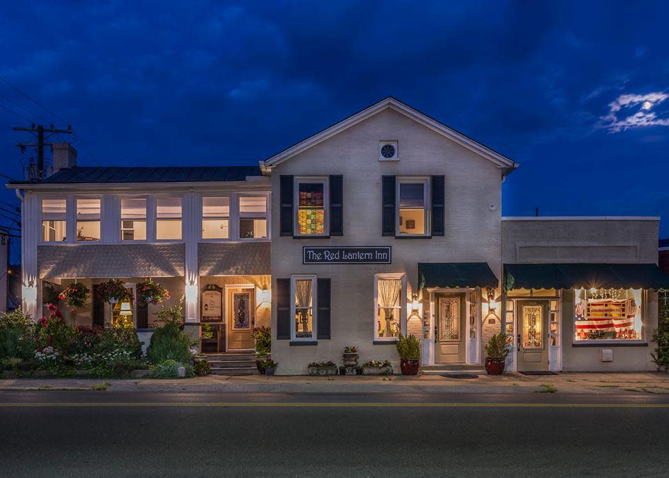 The Red Lantern Inn