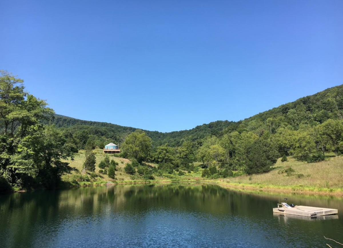 Luxury Yurt with Hot Tub in Blue Ridge
