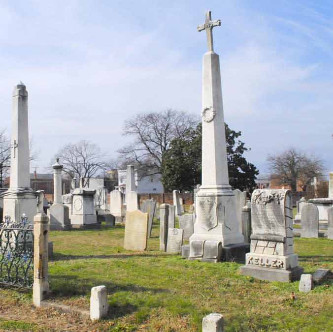Shockoe Hill Cemetery