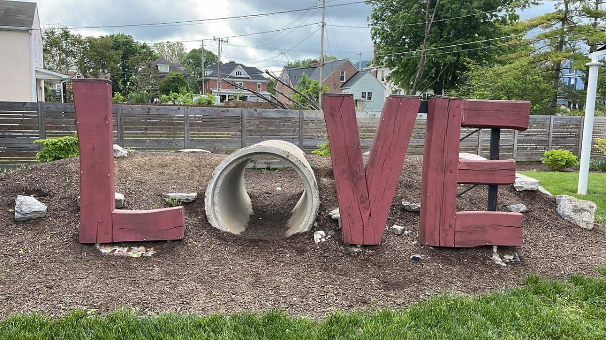 Strasburg Square and Market Pavilion