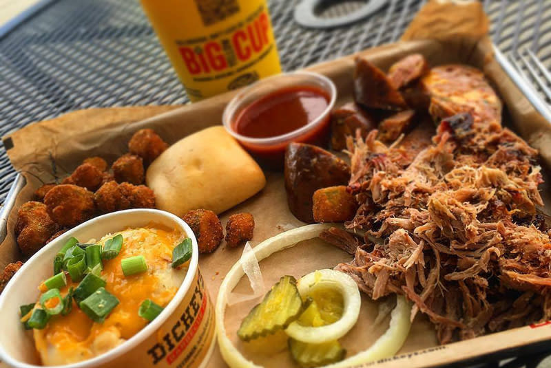 Dickey's Barbecue Pit - Alexandria