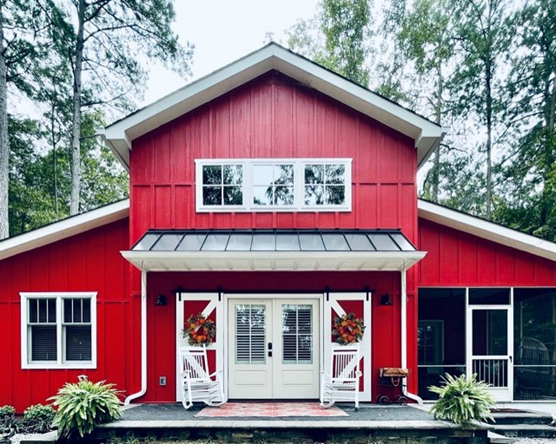 The Tiny Red Barn