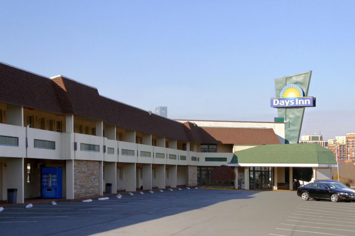 Days Inn - Arlington