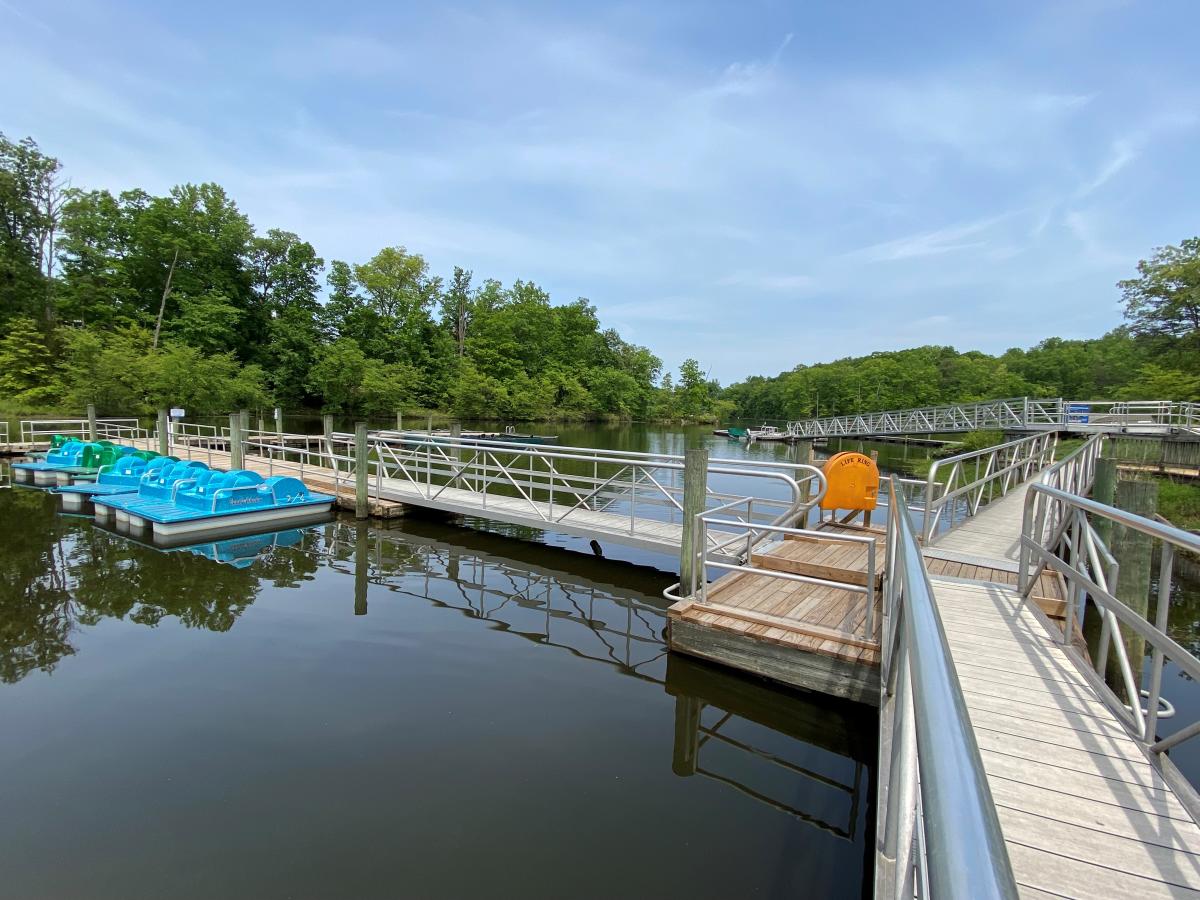 Lake Ridge Park and Marina