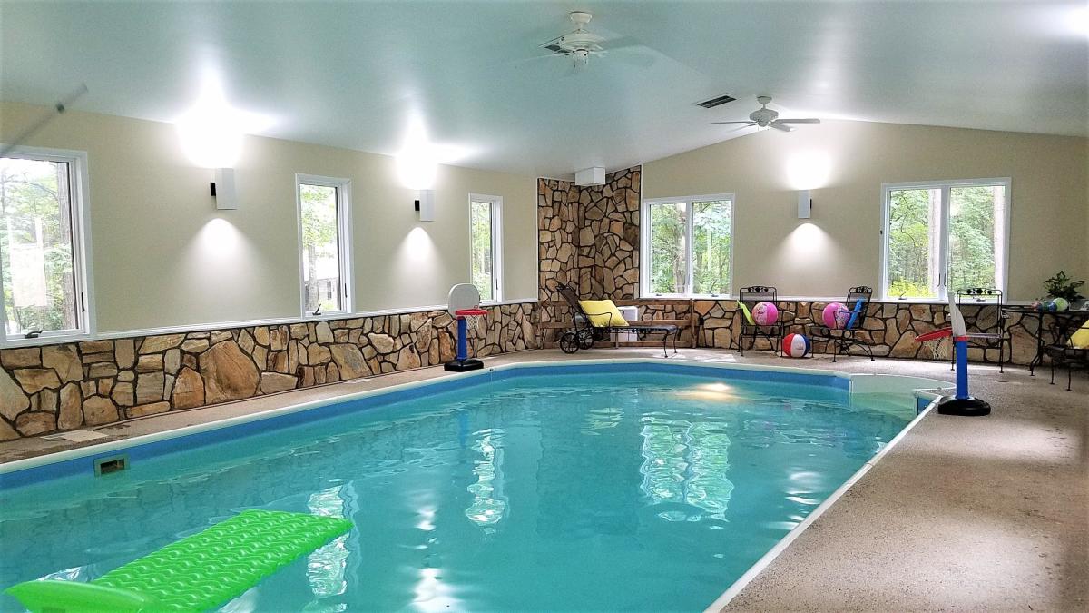 Heated Indoor Pool House on Massanutten Mountain