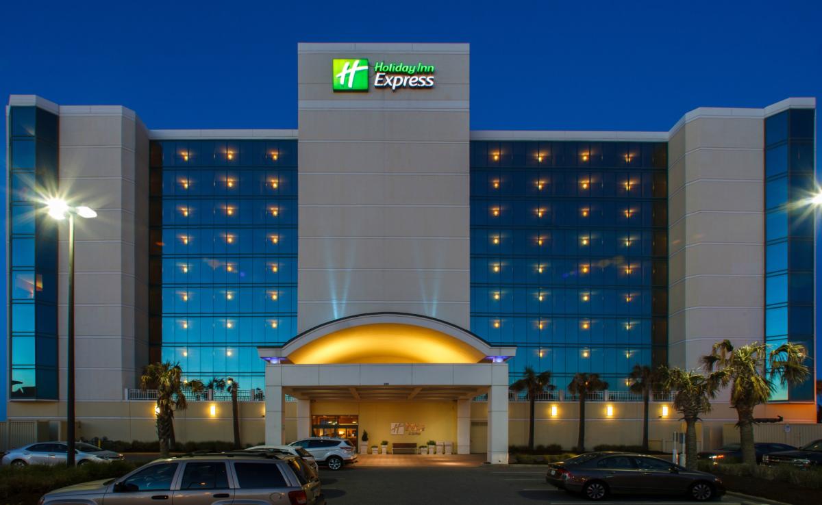Holiday Inn Express & Suites Virginia Beach Oceanfront