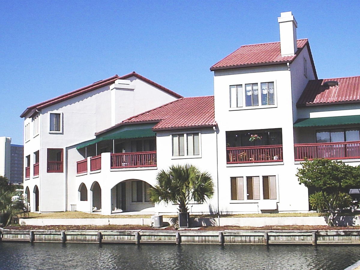 The Inn At St. Thomas Square in Panama City Beach | VISIT FLORIDA