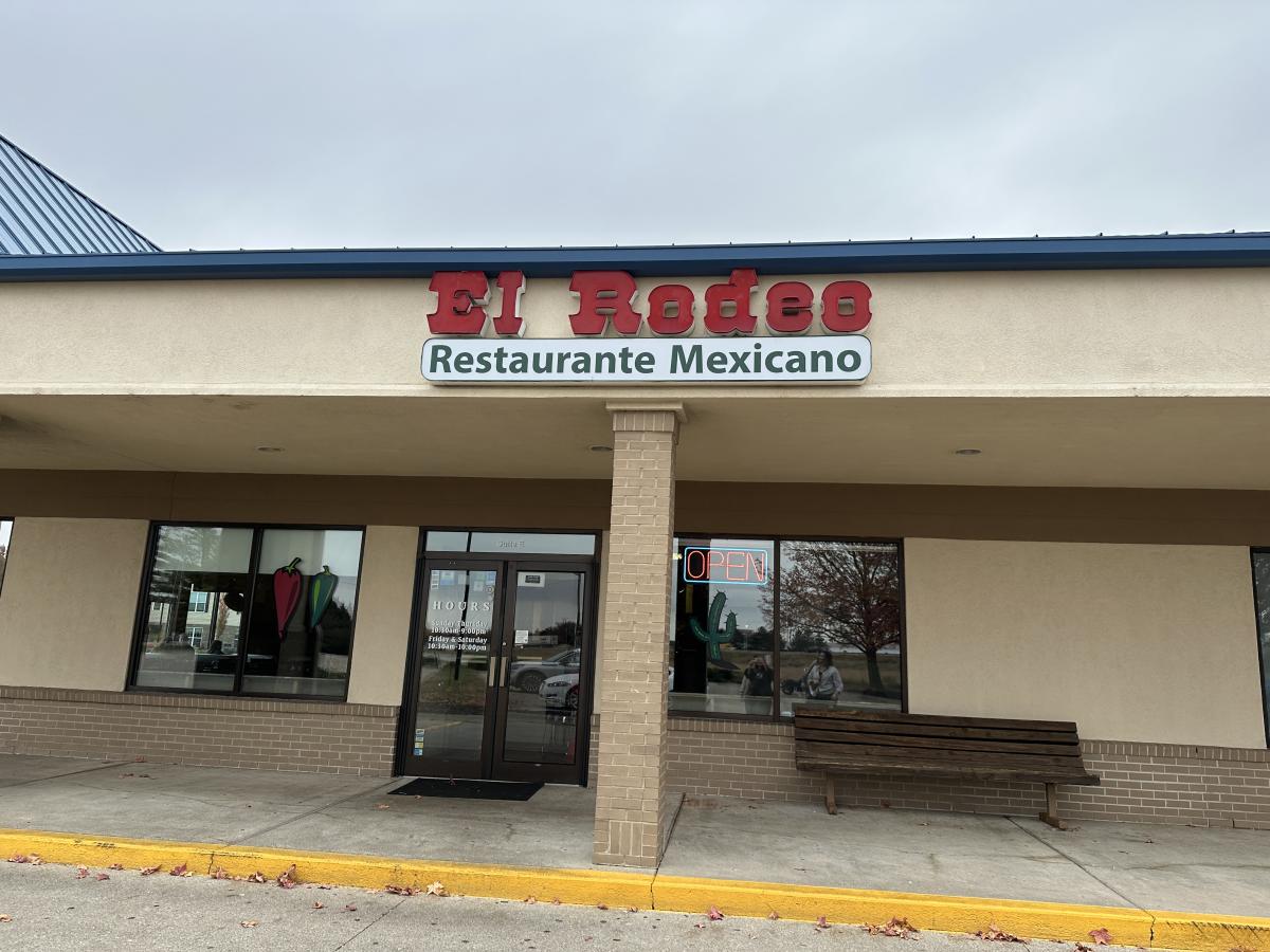El Rodeo (Frontage Rd.)