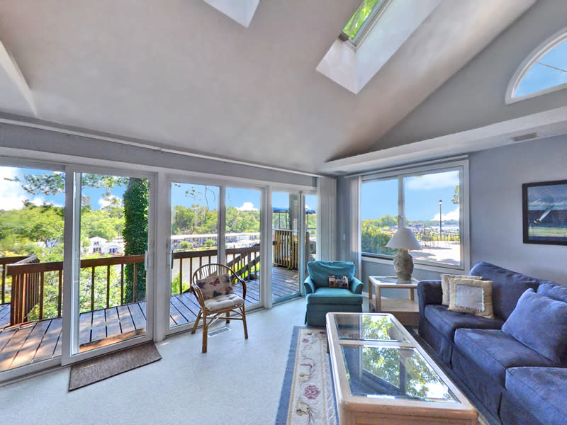 Beachway Resort & Hotel