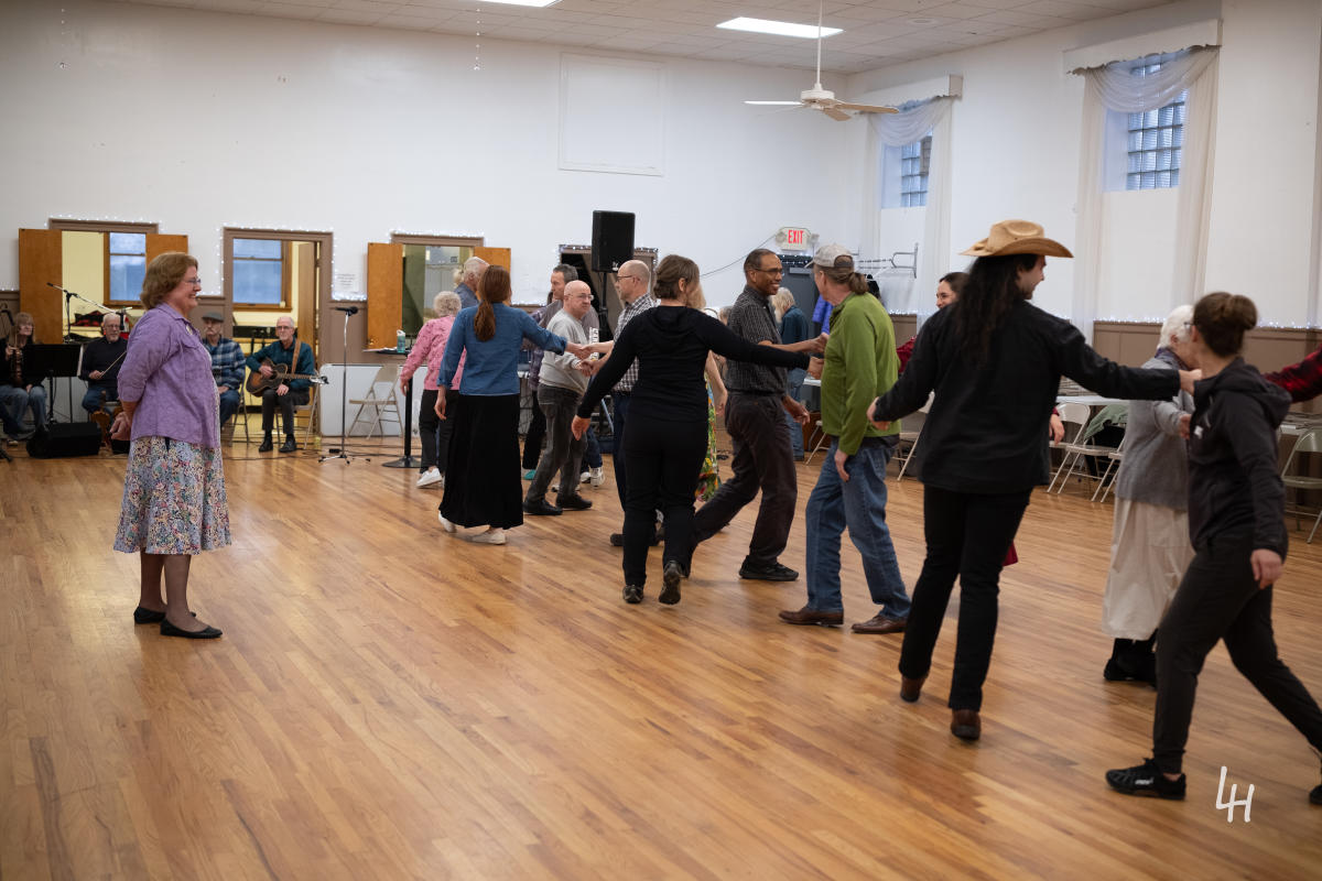 Contra dance