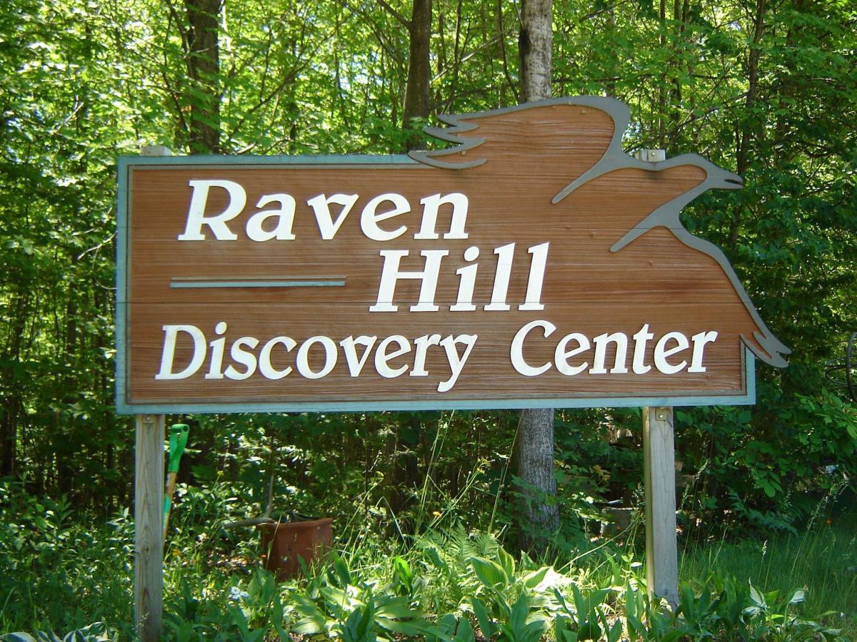 Raven Hill Discovery Center