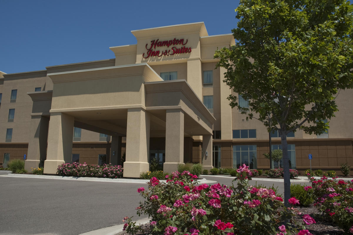 Hampton Inn & Suites Wichita Northeast