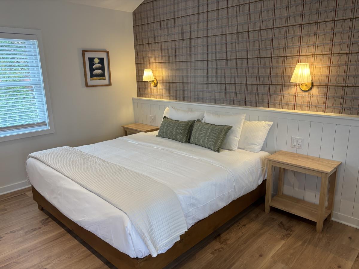 Rochambeau Roadside Inn