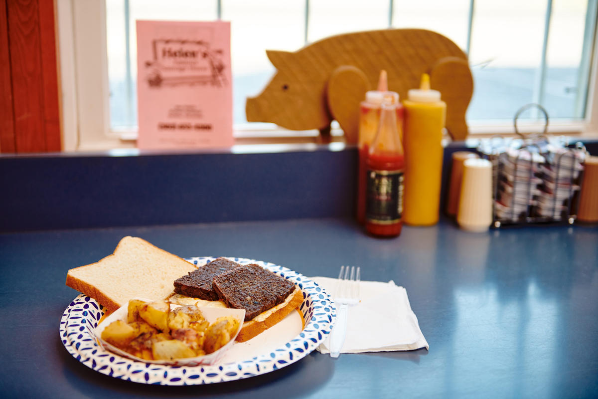 Helen's Famous Sausage House