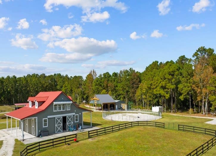 Riptide Stables & Family Farm | Castle Hayne, NC 28429