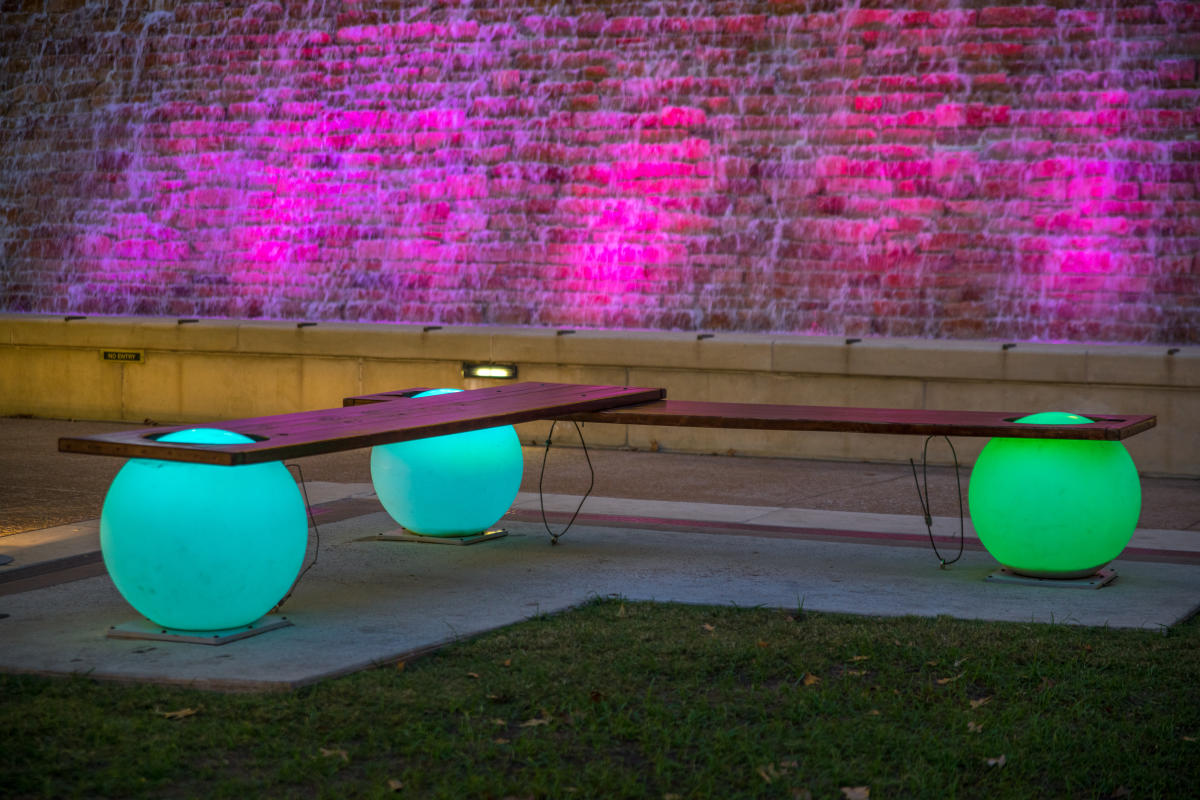 Light Balls Bench