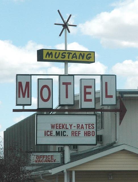 Mustang Motel