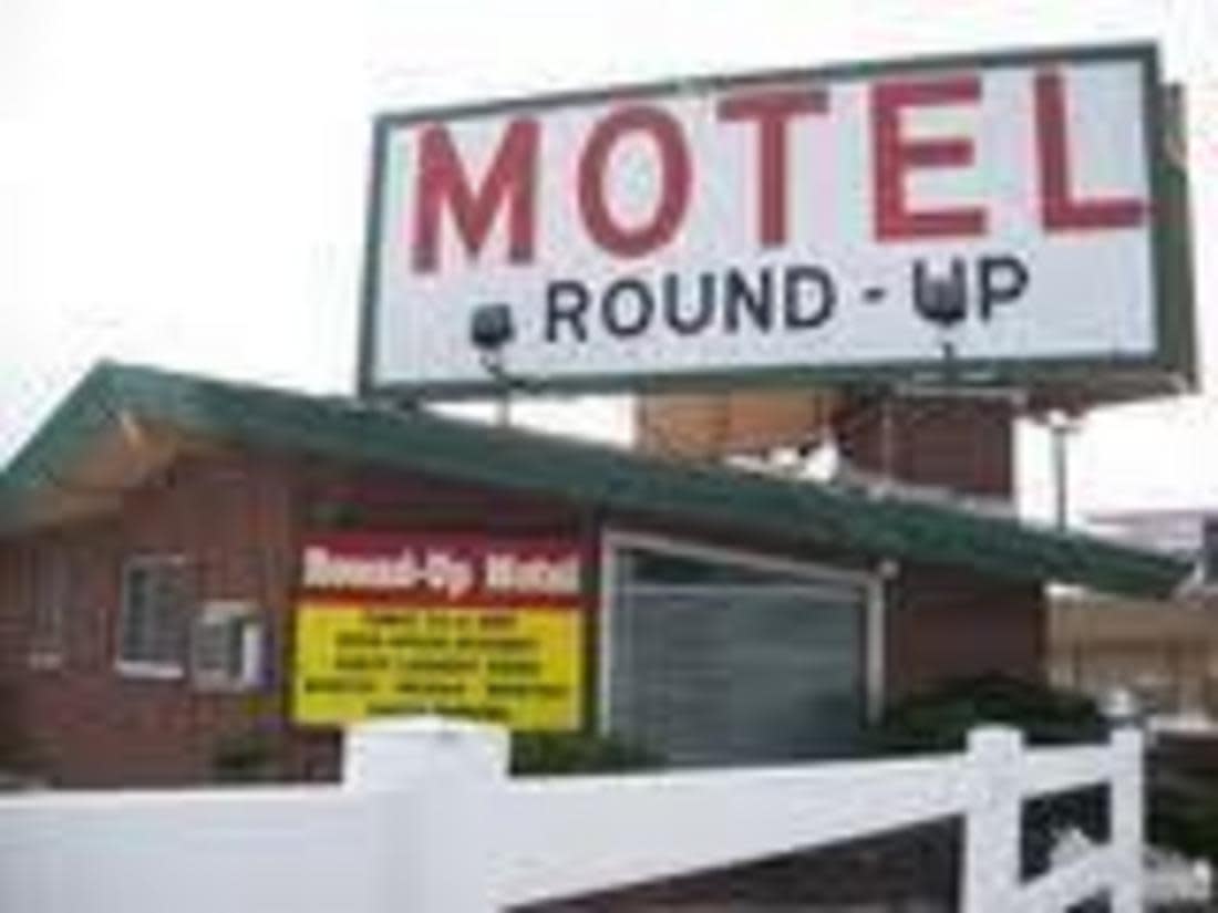 Round Up Motel