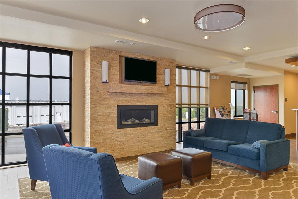 Comfort Inn and Suites
