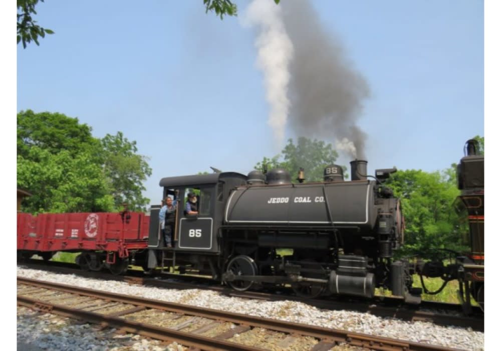 Mack is Back Steam Express