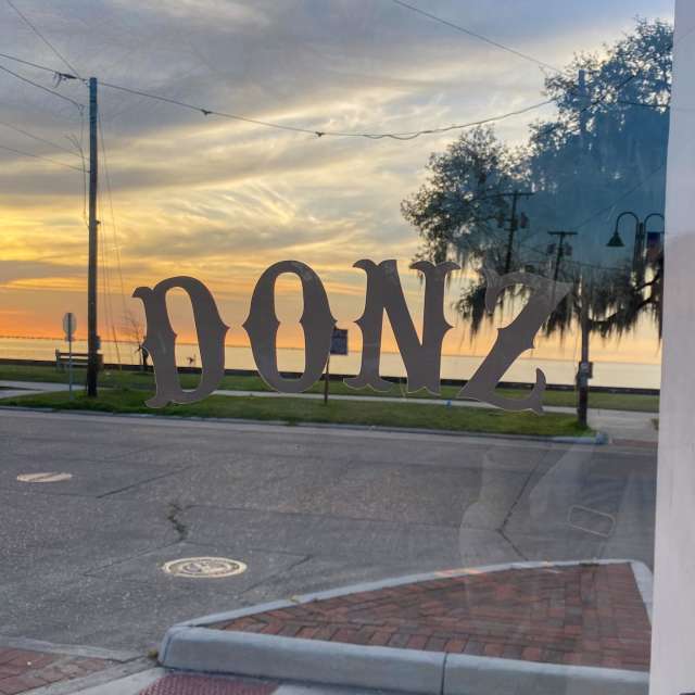 Live Music at Donz on the Lake | Mandeville, LA 70448