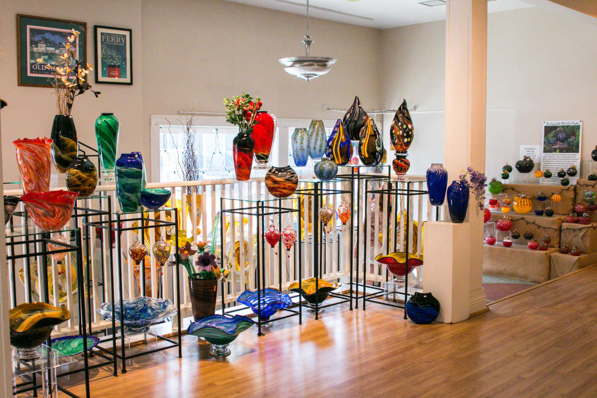 Rosetree Glass Studio/Gallery