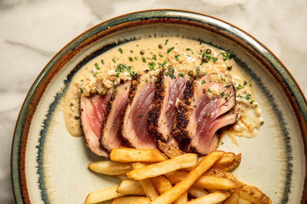 UFC 318 New Orleans Travel Guide | Poirier vs. Holloway