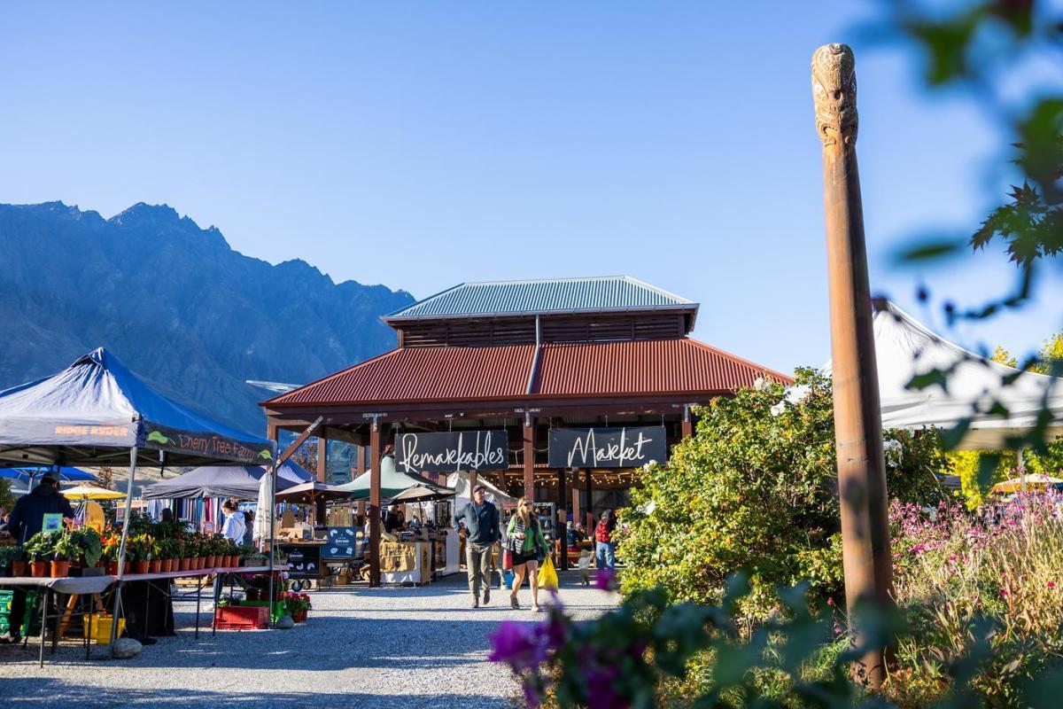 Eat, Drink and Shop Local in Queenstown | Queenstown, NZ