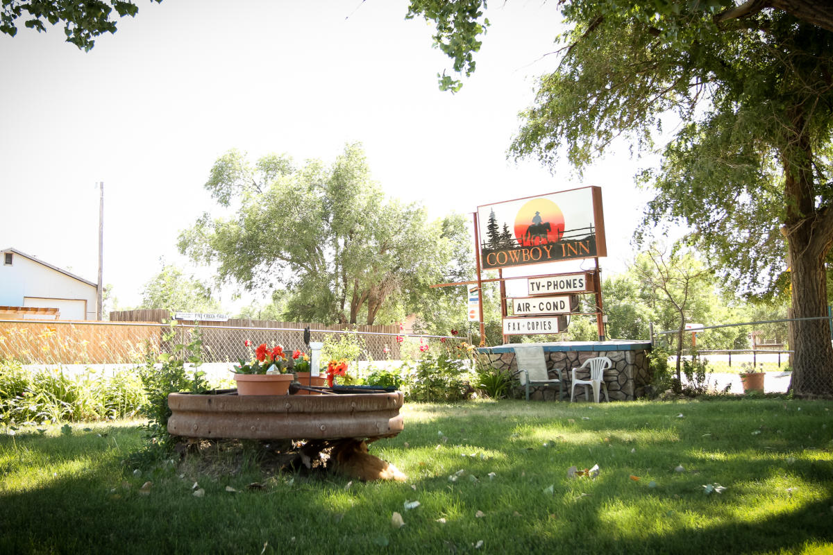 Cowboy Inn