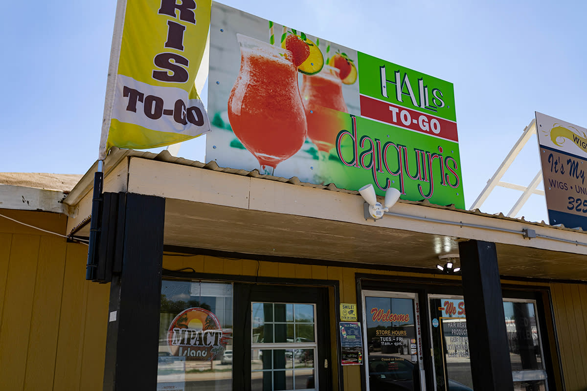 Hall's Daquiris To Go