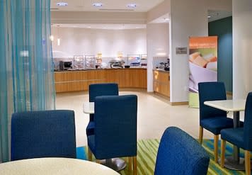 Marriott-Downtown SpringHill Suites