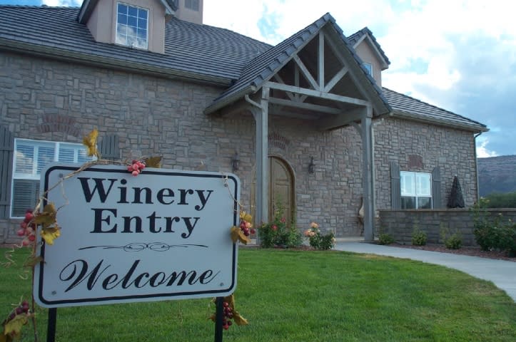 Two Rivers Winery & Chateau