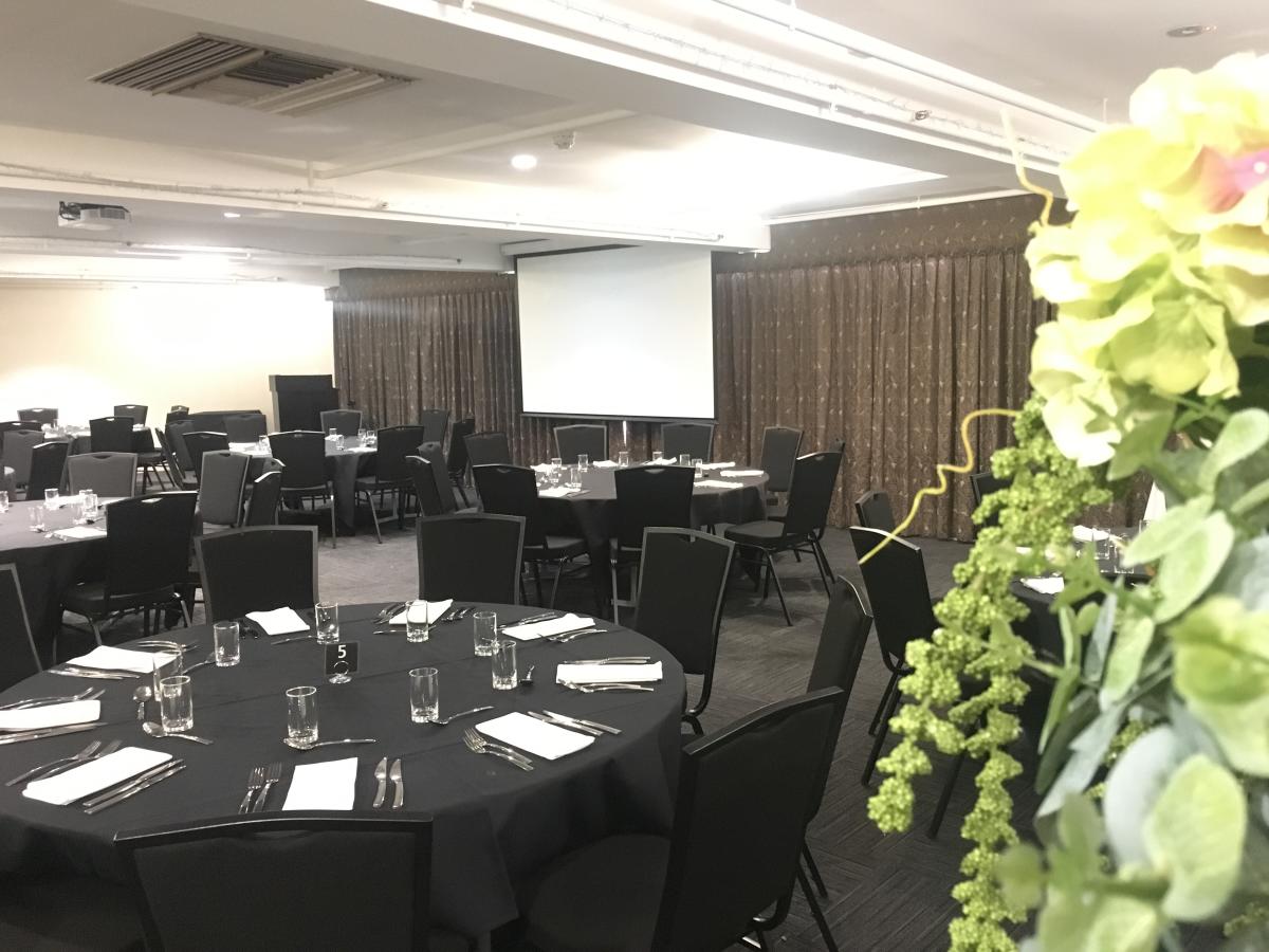 Adelaide Royal Coach Hotel