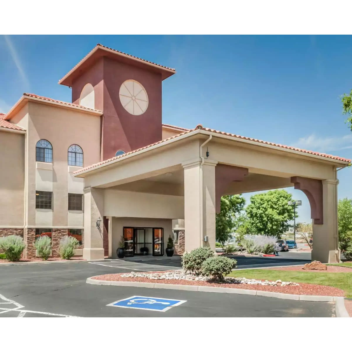 Quality Inn & Suites