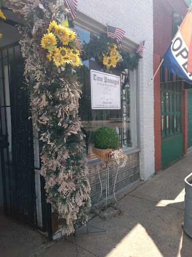 Time Passages Antiques & Decor