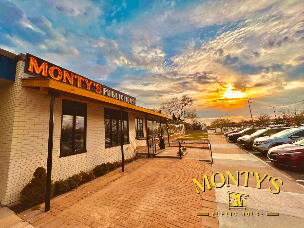 Monty's Public House