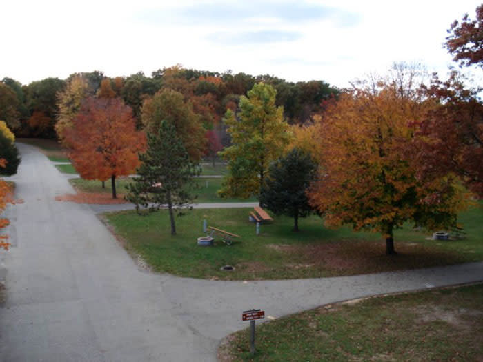 Waterloo Sugarloaf Lake Modern Campground