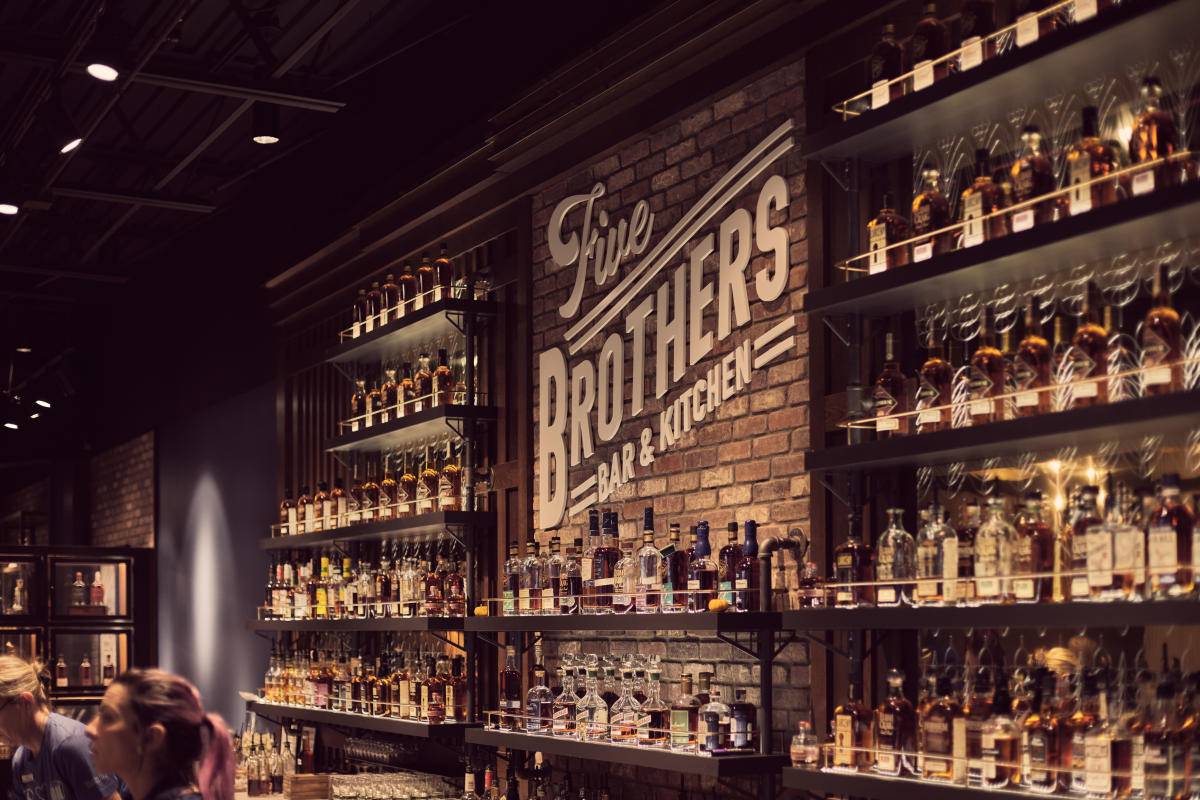Five Brothers Bar at Heaven Hill Bourbon Experience