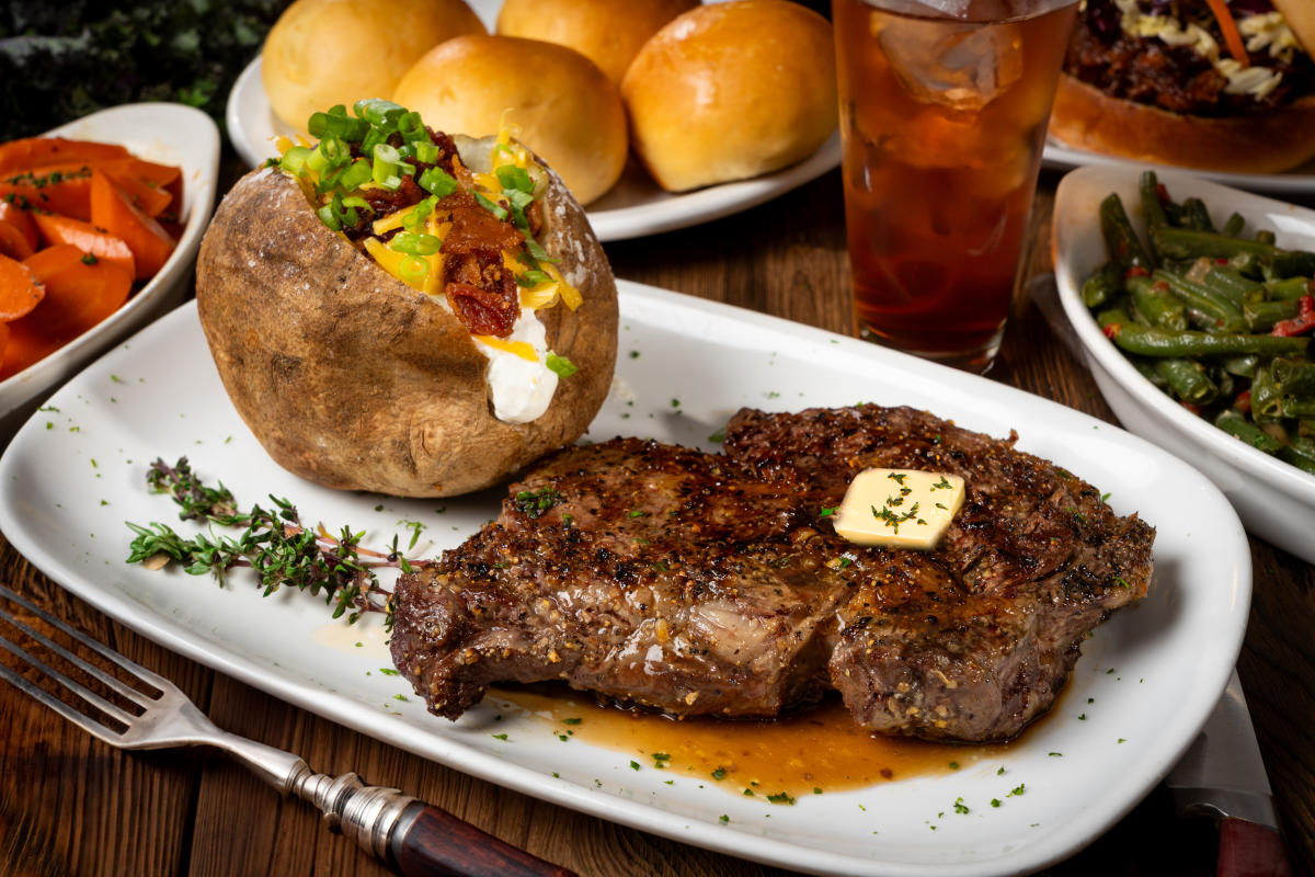 Riverside Grille | Beaumont, TX 77701