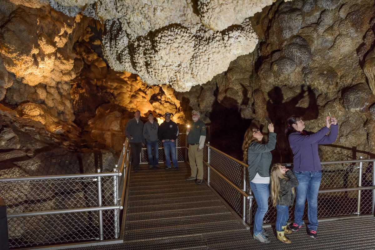 Jewel Cave National Monument