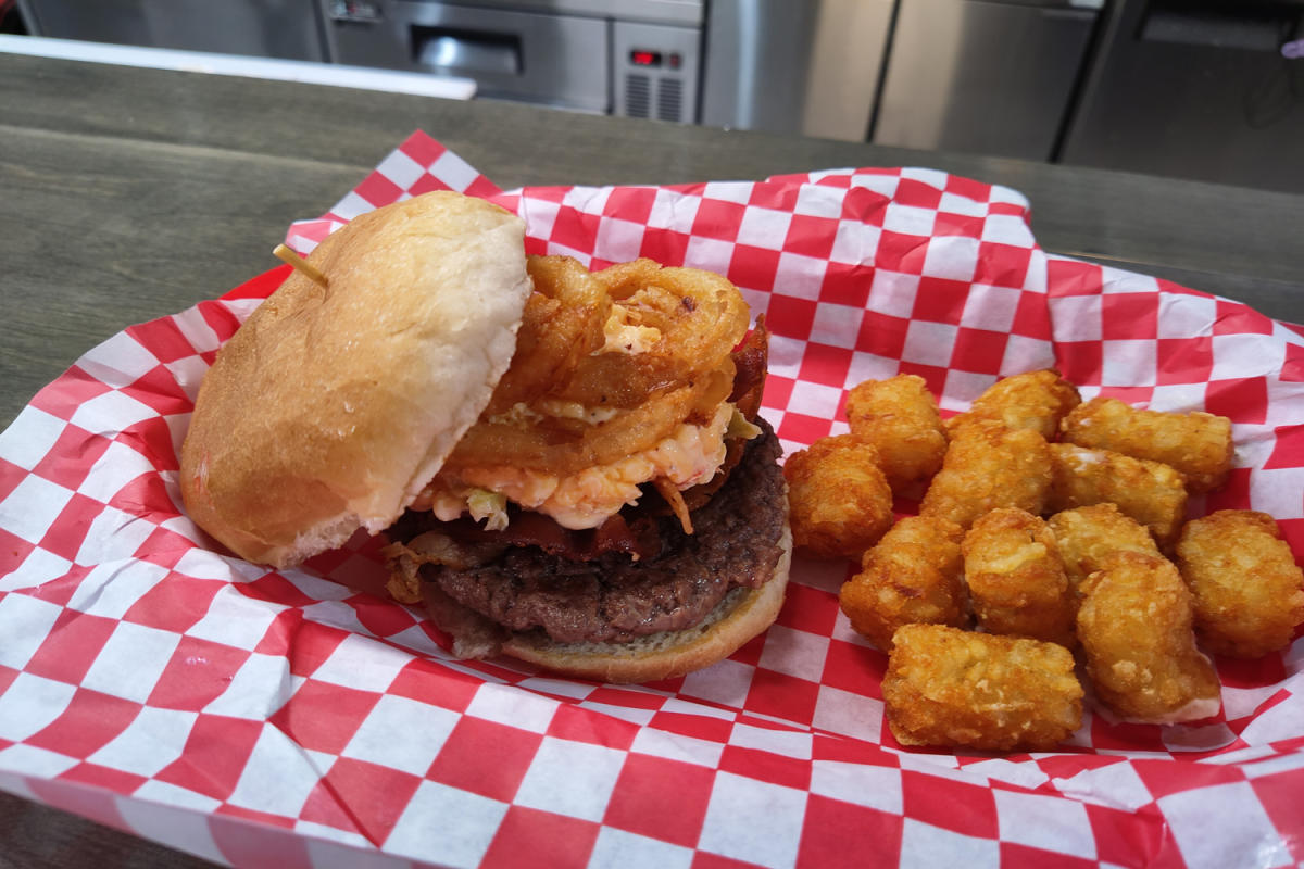 Mama's Place | Calabash, NC 29467