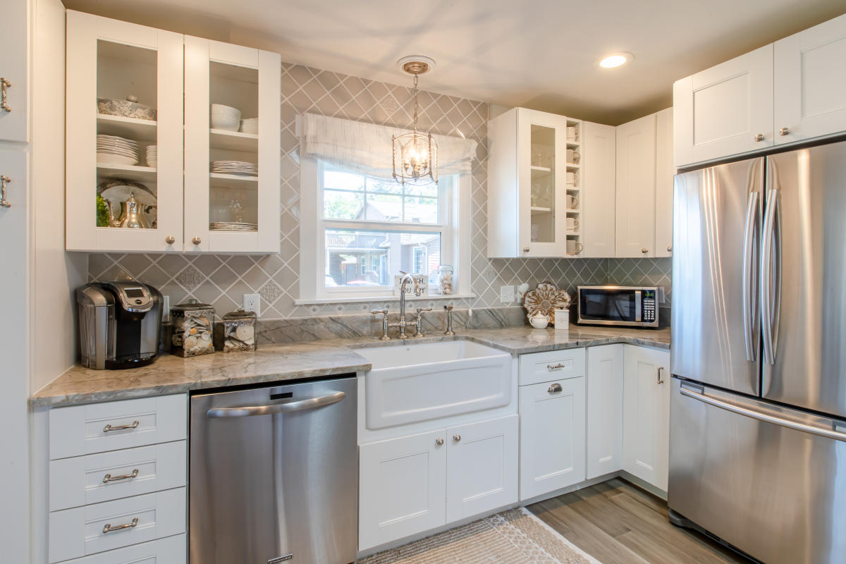 Red Door Cottage by Haystack Luxury Vacation Rentals | Cannon Beach, OR