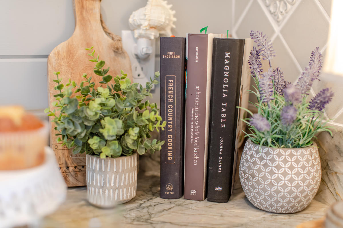 Red Door Cottage by Haystack Luxury Vacation Rentals | Cannon Beach, OR