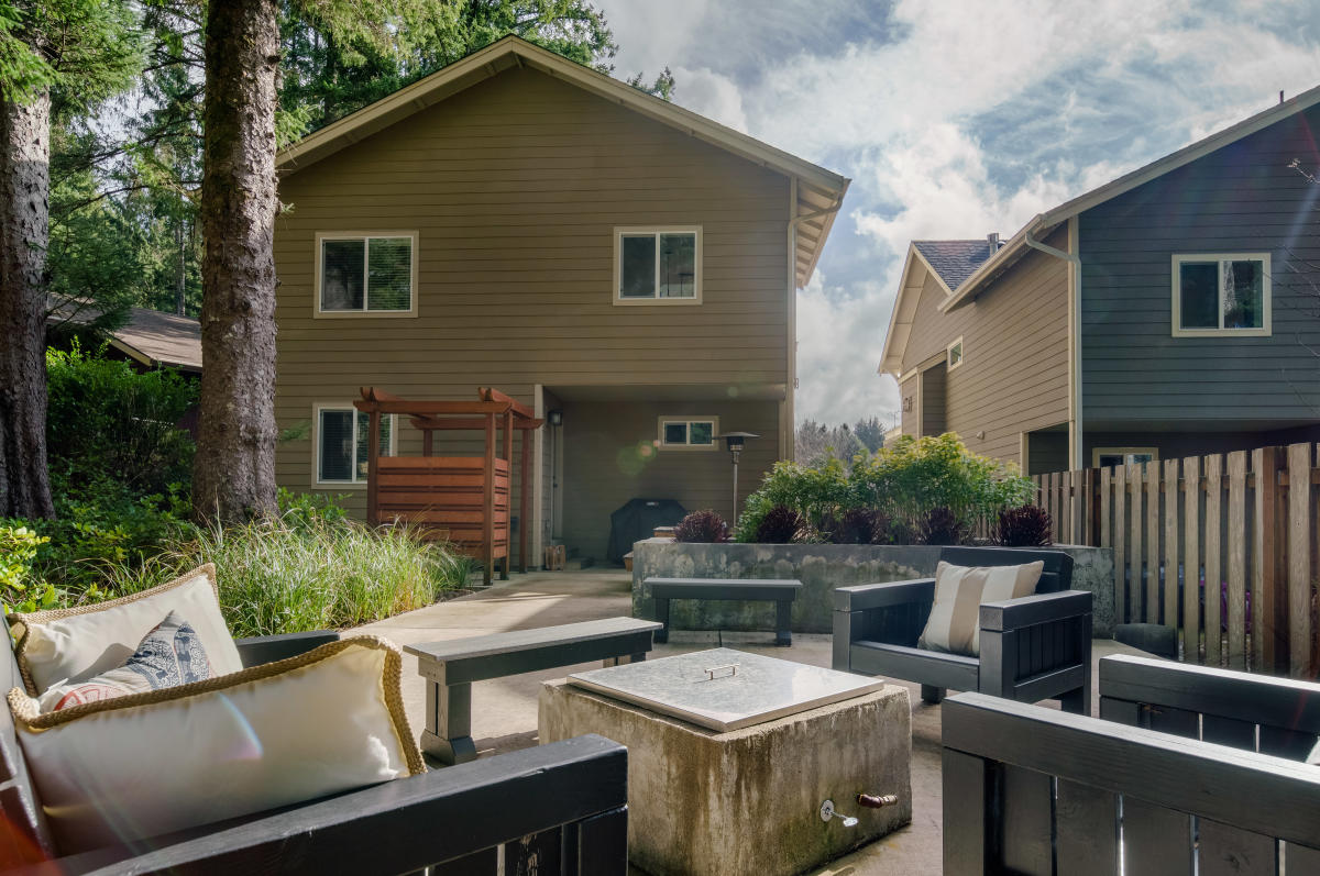 Seven Spruce by Haystack Luxury Vacation Rentals | Cannon Beach, OR