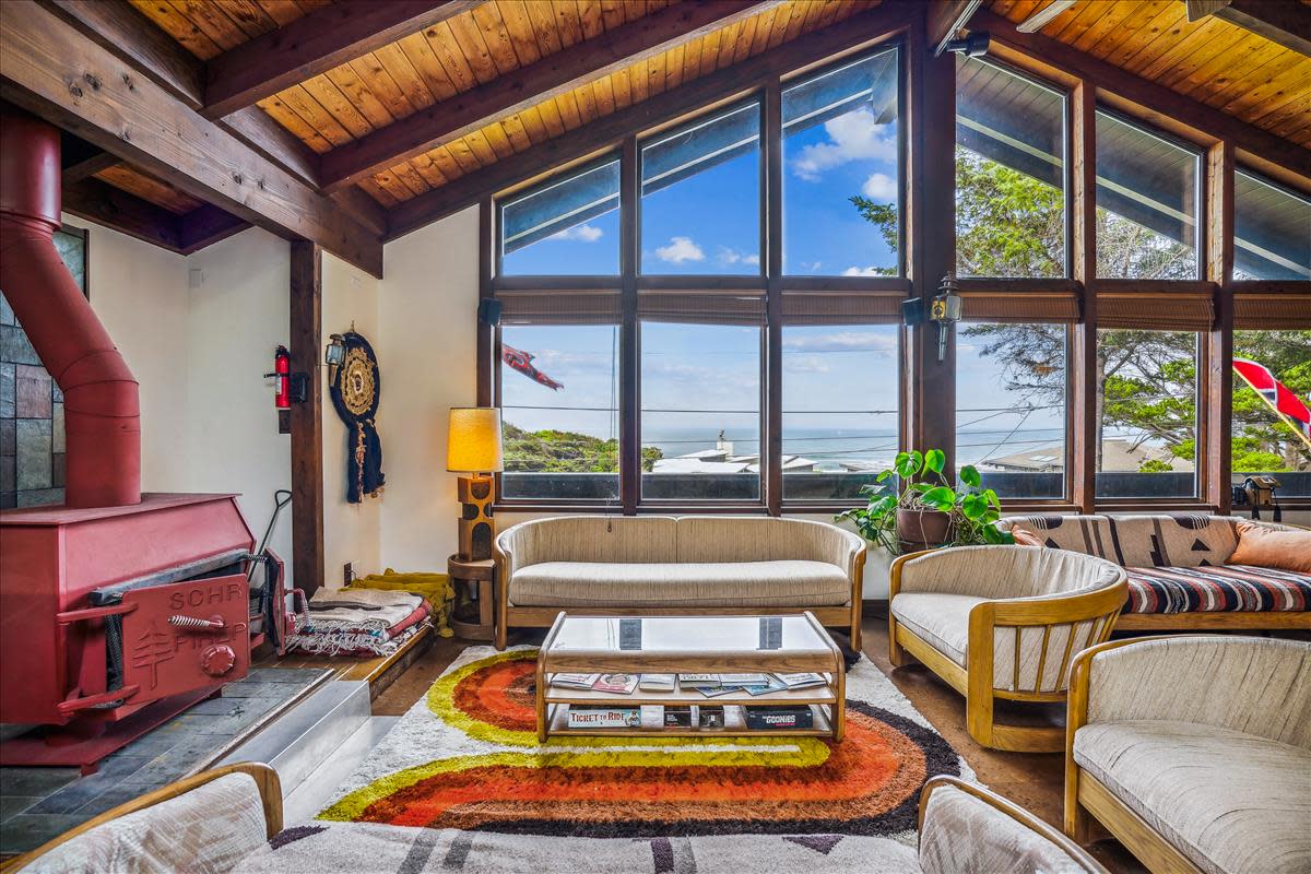 Loki's Longhouse - Beachcomber Vacation Homes | Cannon Beach, OR