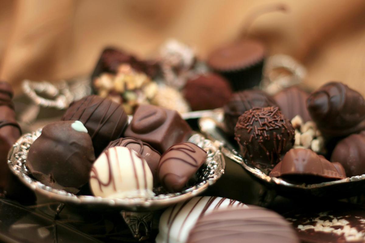 Chocolate Wallpaper Photos 2 HD Wallpaper: Macro Photography Of