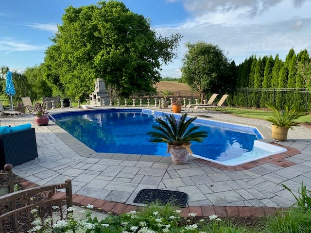 Stuart Manor B&B | Carlisle, PA 17015