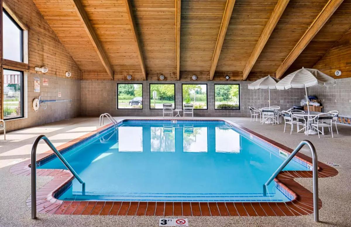 Quality Inn Bolingbrook I-55